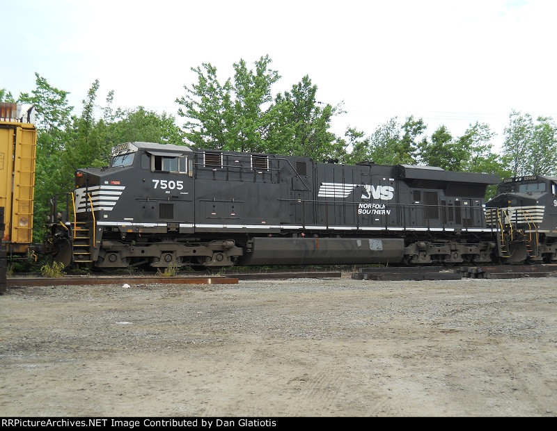 NS 7505